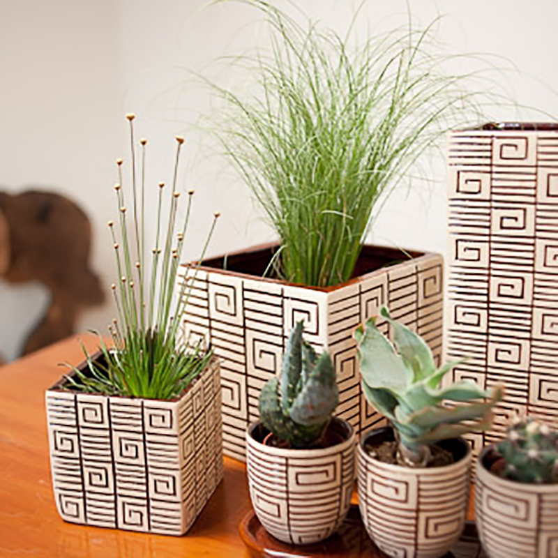 Set of 3 ceramic meander pots with POLNIX base ⋆ MASTERHAUS