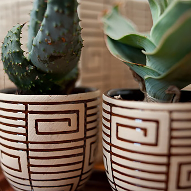 Set of 3 ceramic meander pots with POLNIX base ⋆ MASTERHAUS