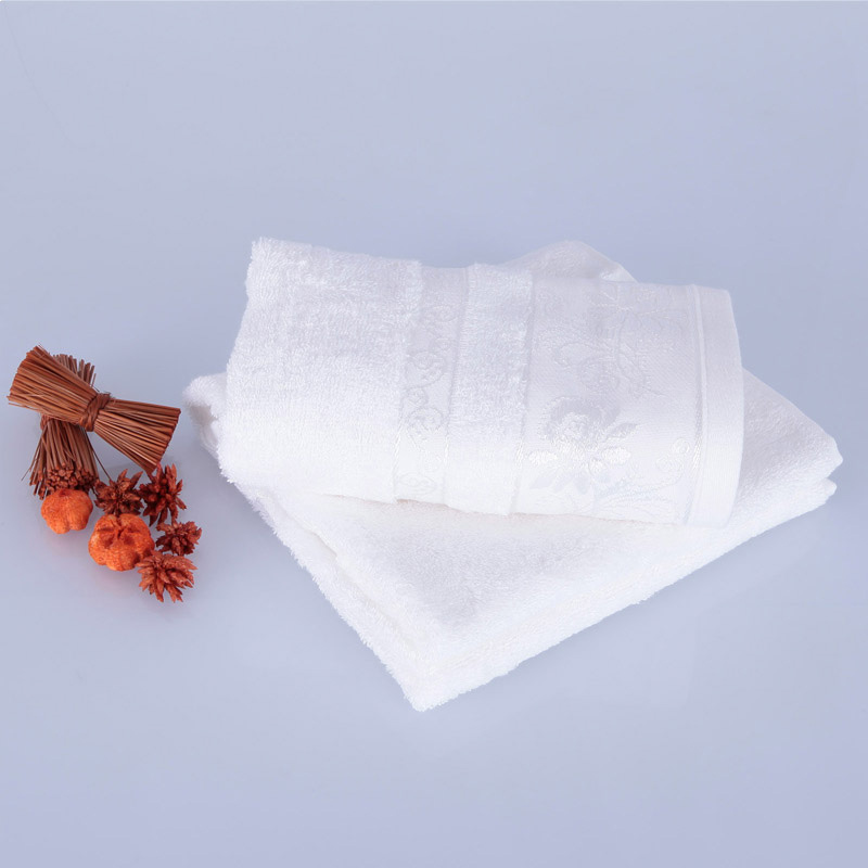 Towel SELEN white 50 x 90 cm MAISONETTE ⋆ MASTERHAUS
